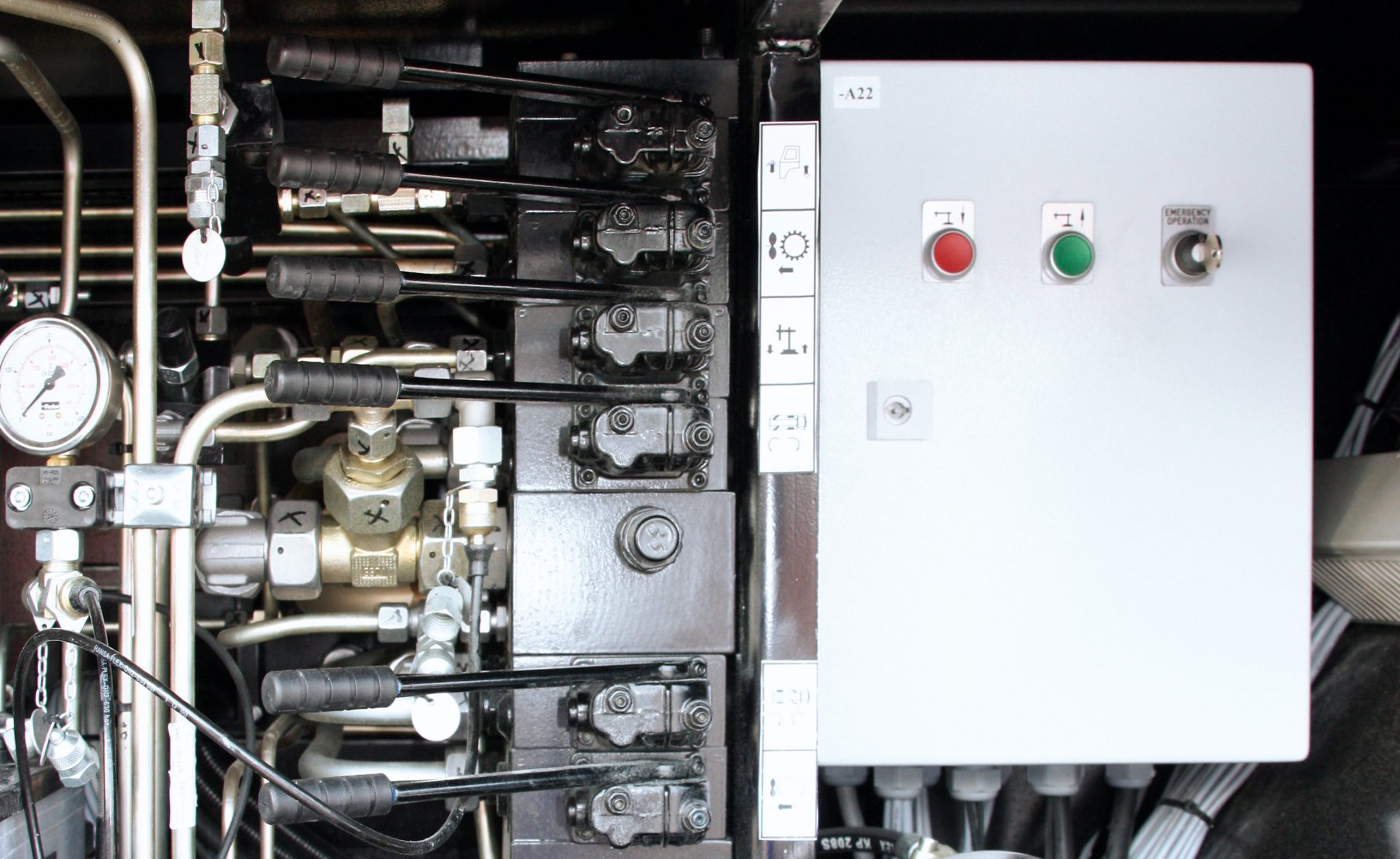 CHALLENGER 700 – Crownaviation.co.th